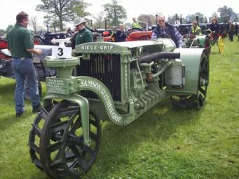 Odd Tractors That Turned Every Head - Mentertained