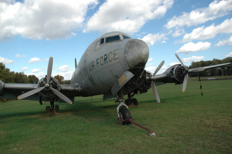 50 Aircraft Boneyards: Where Planes Go After Use - Mentertained