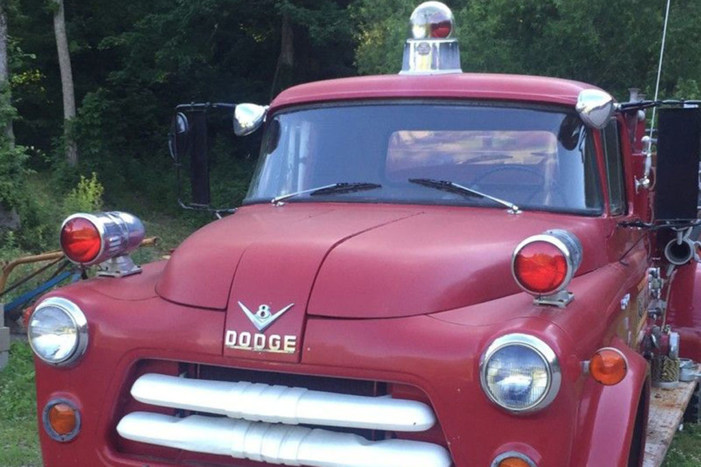 40 Vintage Firetrucks - Mentertained