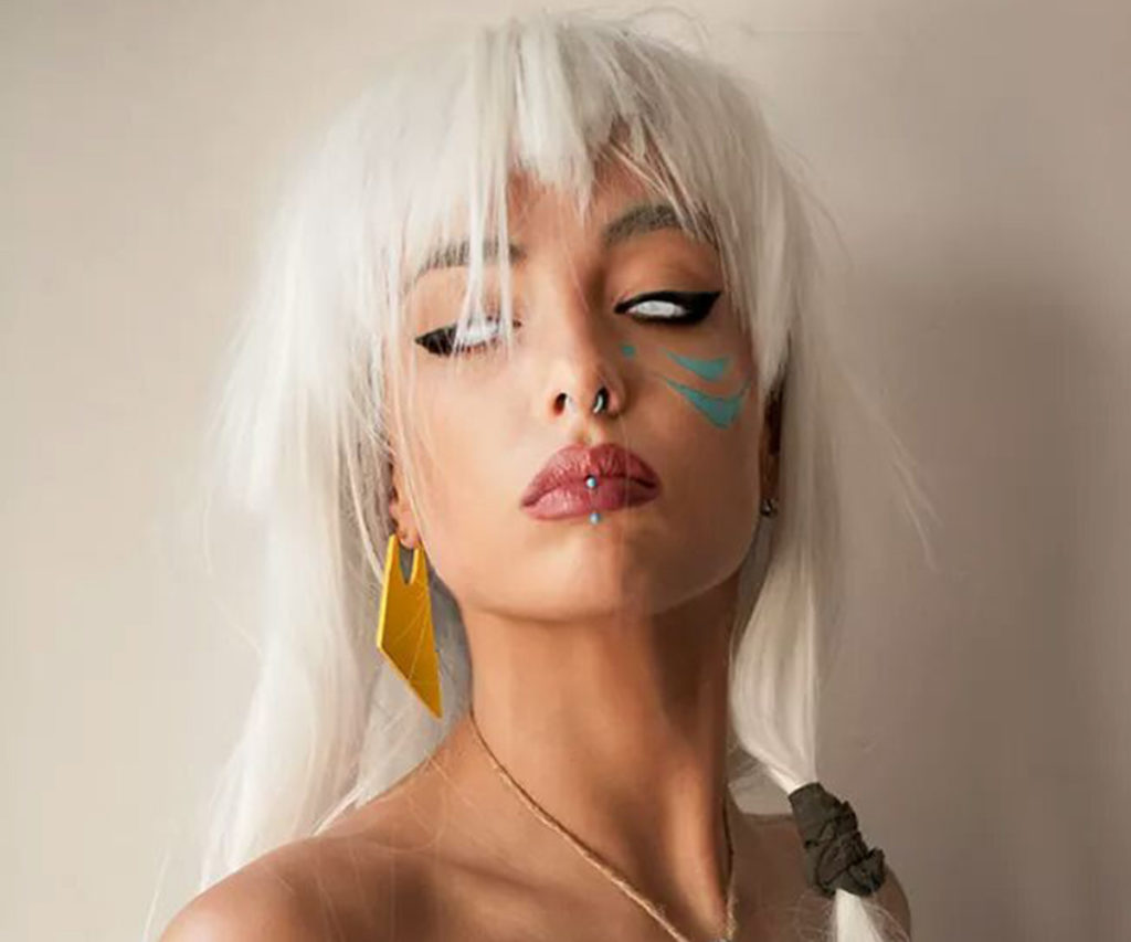 50 Amazing Female Cosplays - Mentertained